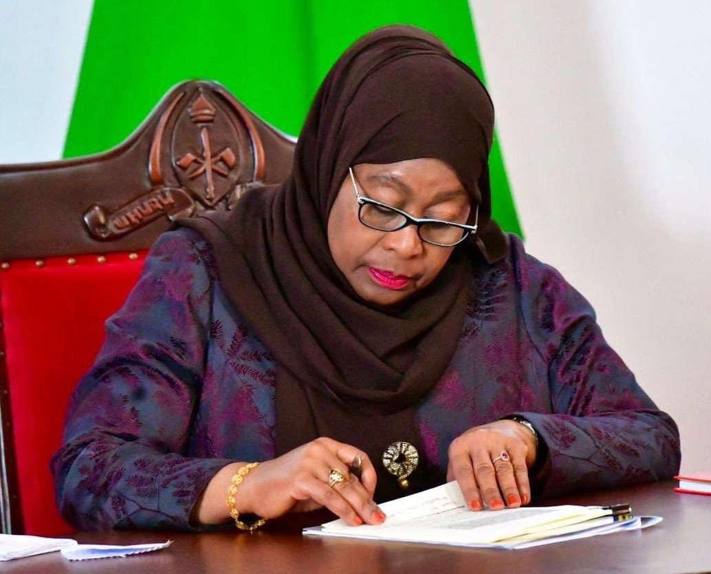 Mhe Rais Samia Suluhu Hassan amefanya uteuzi wa Wakuu wa Mikoa. | ITV ... Mhe Rais Samia Suluhu Hassan amefanya uteuzi wa Wakuu wa Mikoa. | ITV ...