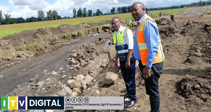 BIL. 66 KUREJESHA MIUNDOMBINU YA BARABARA ILIYOHARIBIKA | ITV - Independent Television